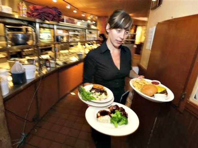 Restaurant Trend Waiters Tips To Pay For Minimum Wage Hike