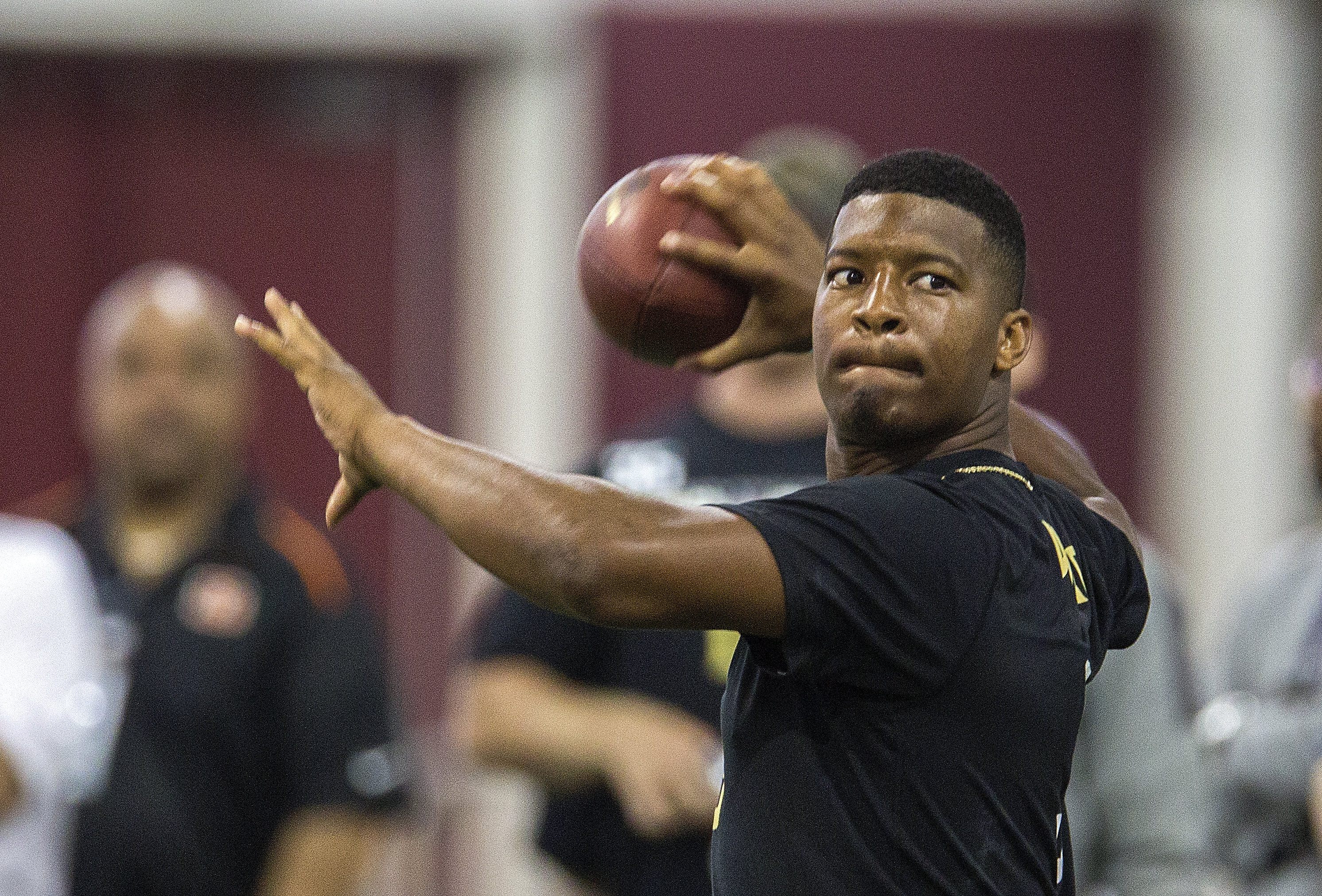 FSU QB Winston Denys Claims He Stole Crab Legs, Says Store Worker ...