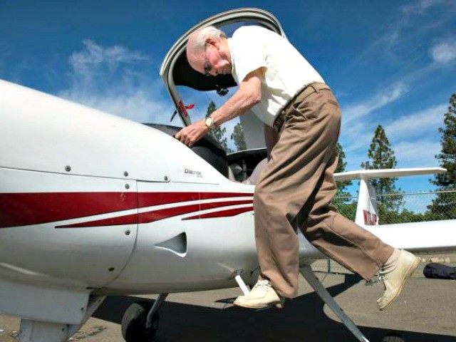 Oldest Living Pilot Officially Recognized by Guinness