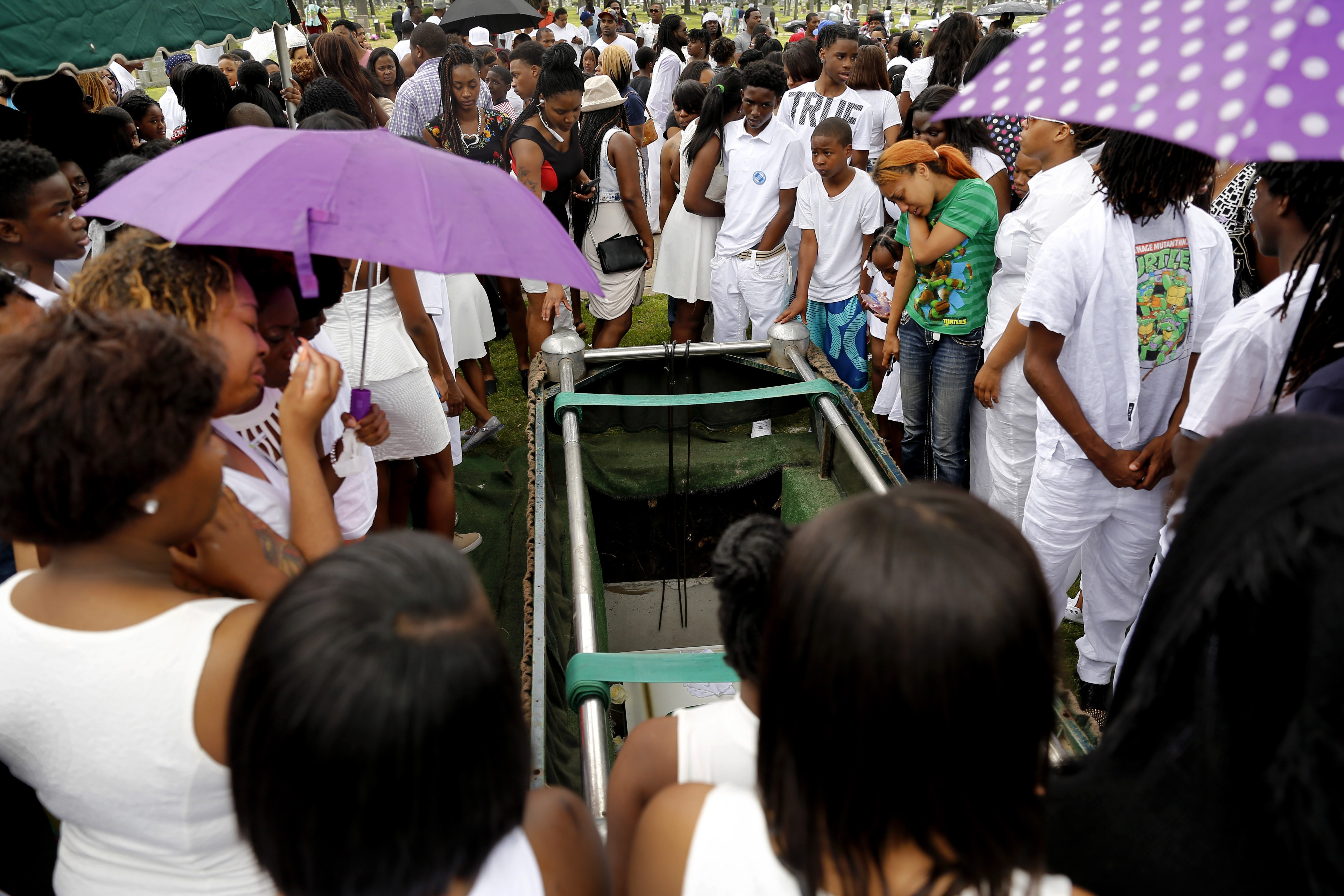 Amari Brown, Slain Chicago 7-y/o, Mourned by Hundreds