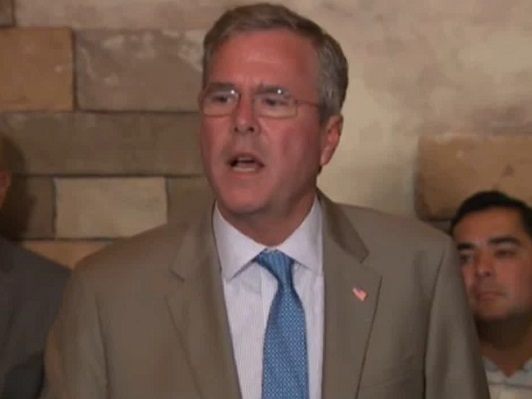 Watch: Jeb Bush Answers Questions in Spanish