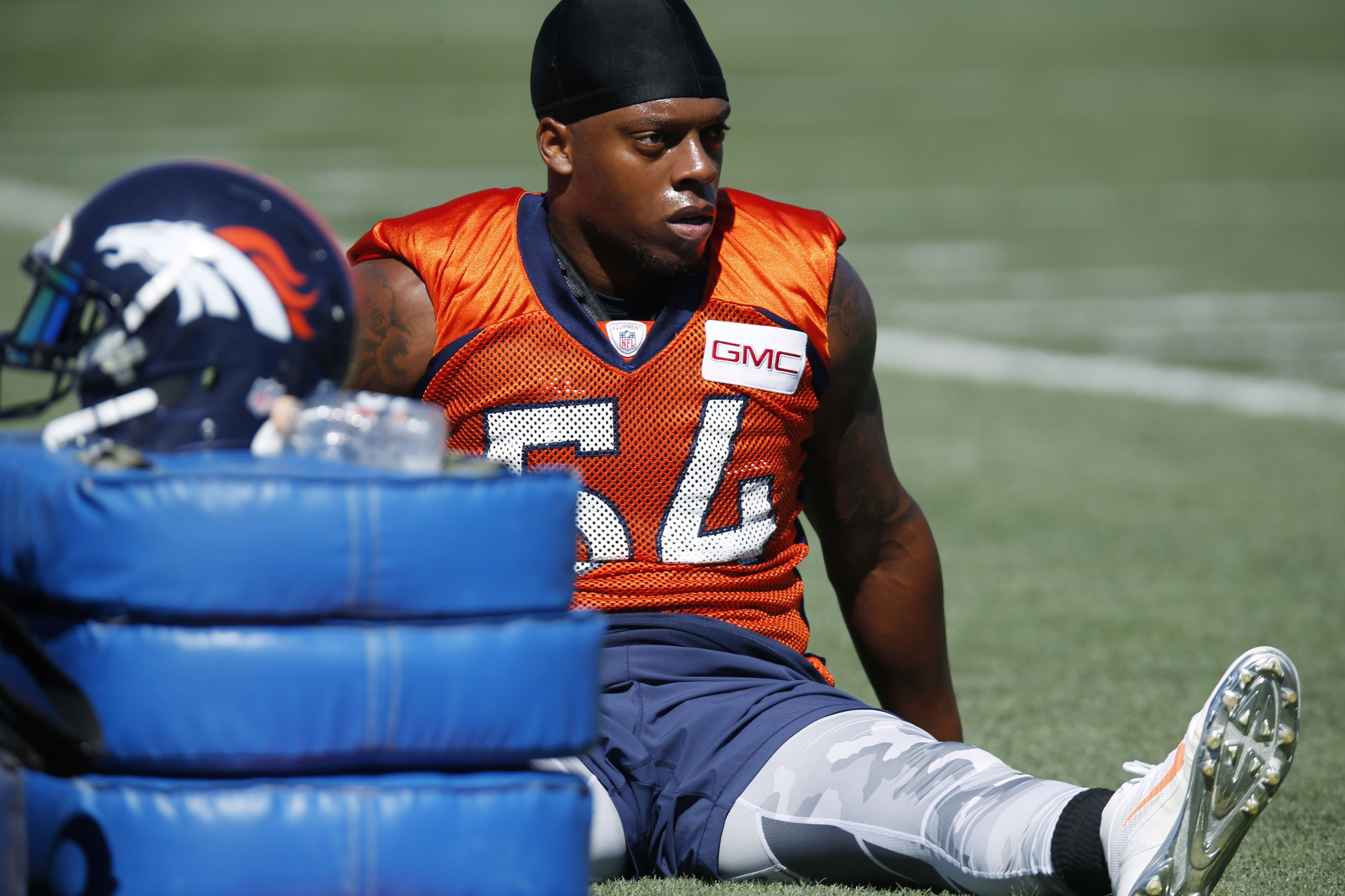 Broncos Linebacker Takes a Knee for the National Anthem in NFL Opener