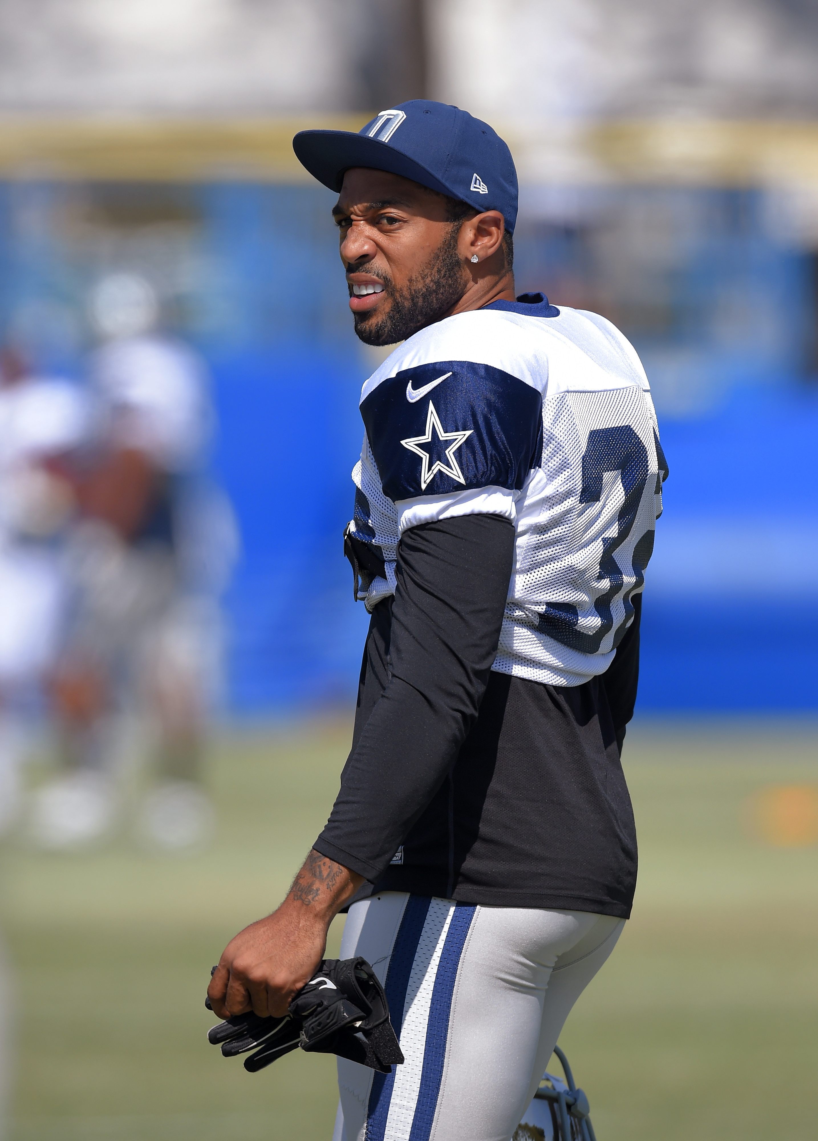 AP source: Cowboys' Scandrick out for year with knee injury - Breitbart