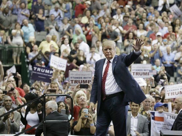 Donald Trump Brings Campaign to 20,000 in Sold Out Texas Arena