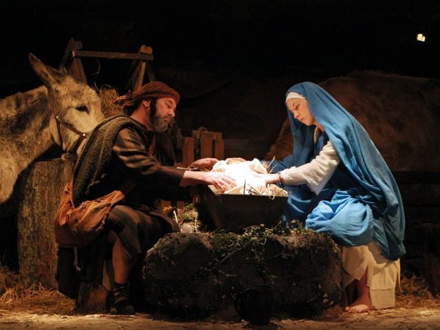 DAVI: To Defeat Radical Islam, the West Must Stand for Symbols of Tradition