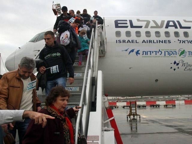 North American Jews Immigrating to Israel up by 50% and Growing