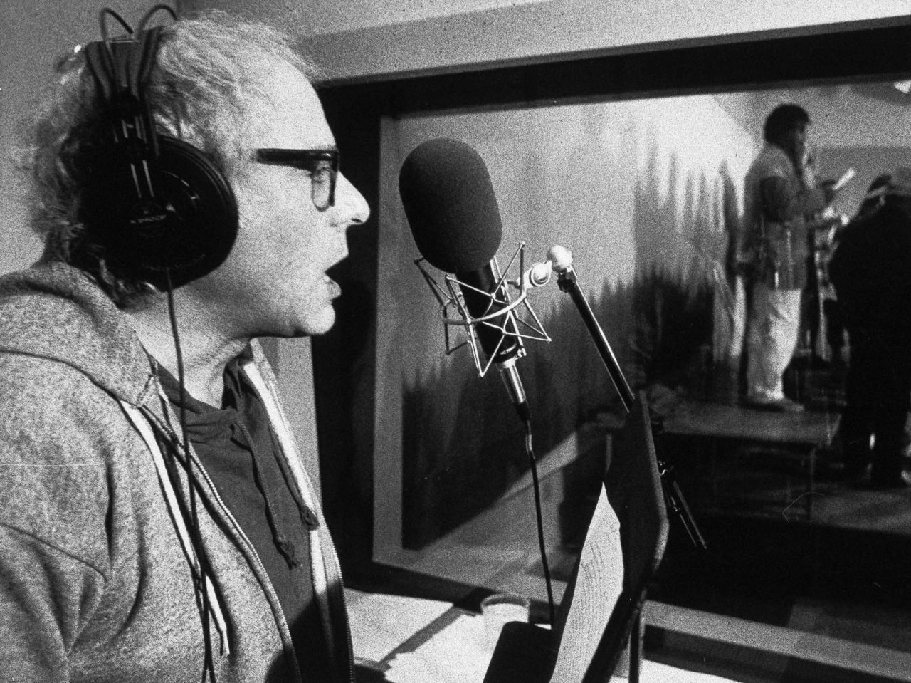 LISTEN: Bernie Sanders Folk Album 'We Shall Overcome'