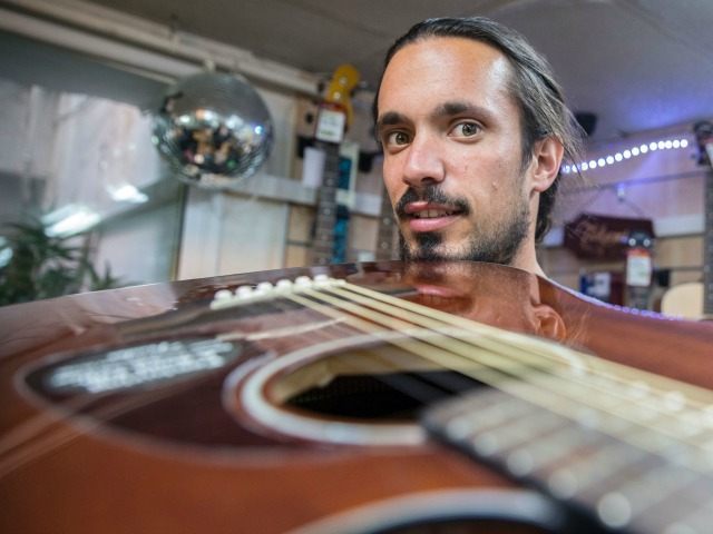 Israeli 'Guitar Hero' Hit Chord With Public In Terror Knife Attack