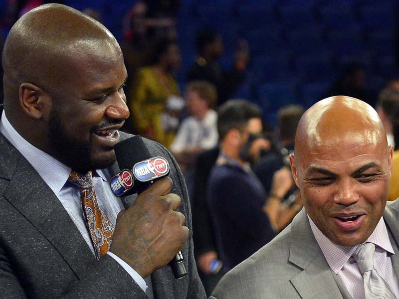 Watch: Shaq, Charles Barkley Wrestle Backstage of 'NBA on TNT' Studio