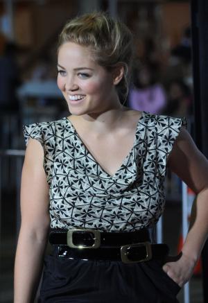 'Parenthood' star Erika Christensen pregnant with first child - Breitbart