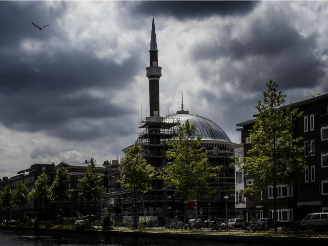Turkey's European Mega-Mosque Complete, Erdogan To Preside Over Opening ...