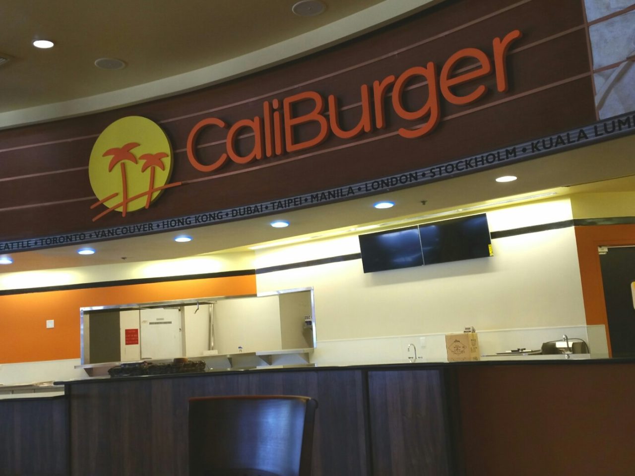 Chinese 'CaliBurger' Brings In-N-Out Copycat To California