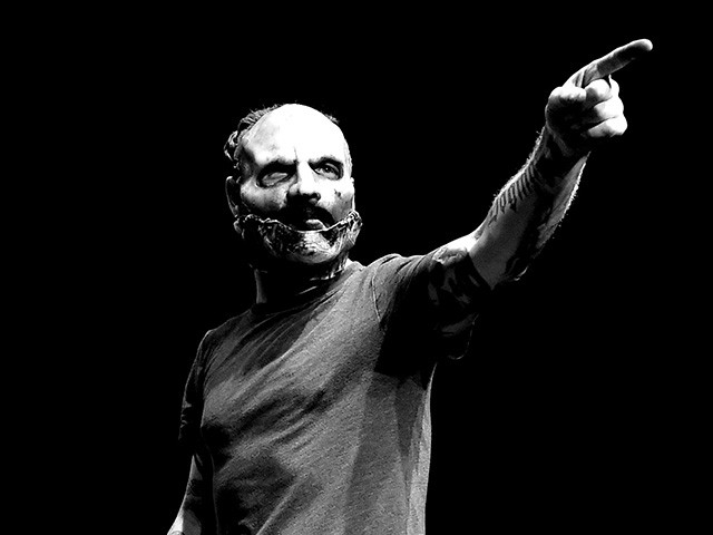 WATCH: Slipknot Frontman Corey Taylor Slaps Phone Out of Fan's Hand ...