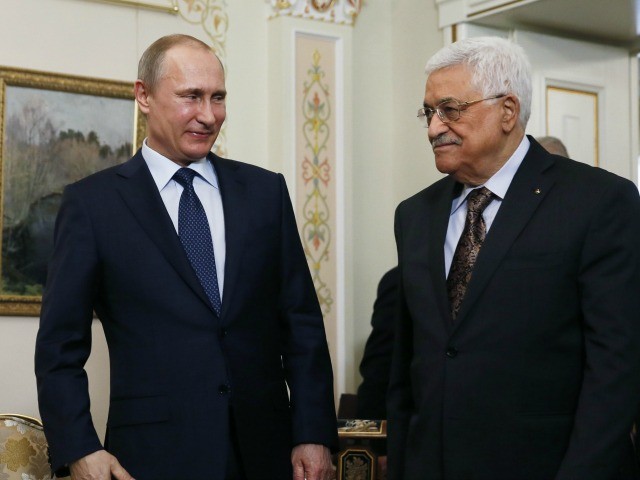 Putin Hosts Abbas in Moscow, Days After Netanyahu Visit