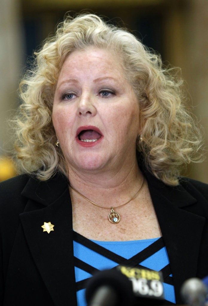 California prosecutors to charge 7 officers in sex scandal - Breitbart