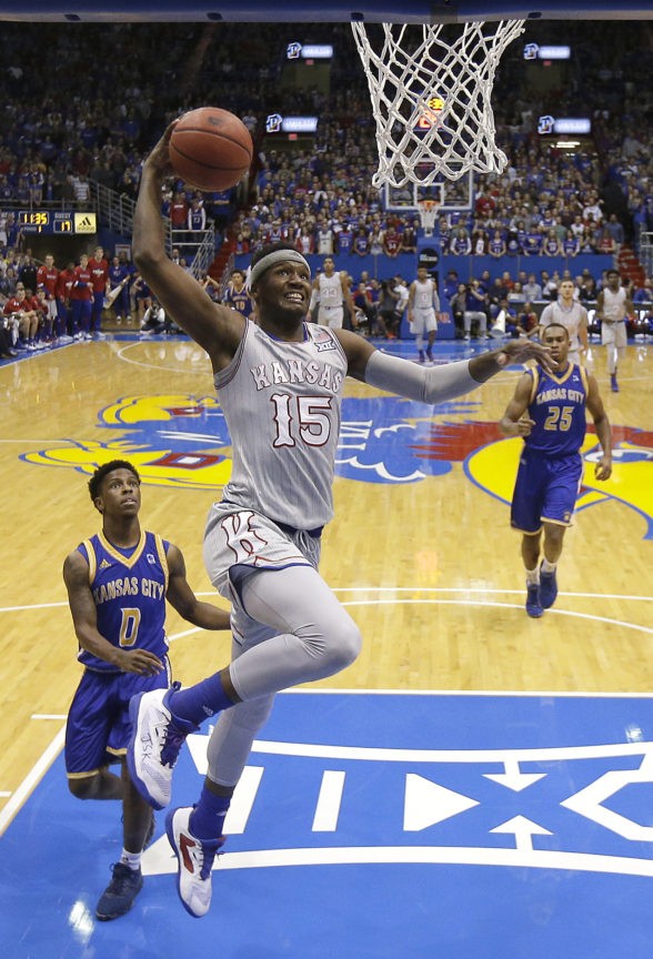 Kansas Forward Bragg Charged With Misdemeanor Battery Breitbart