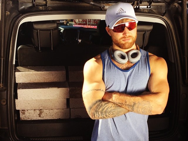 MILO And Crew Head To Southern Border 'To Get Started On The Wall'