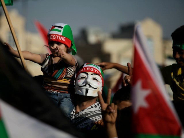 New Platform Text May Distance Hamas from Muslim Brotherhood