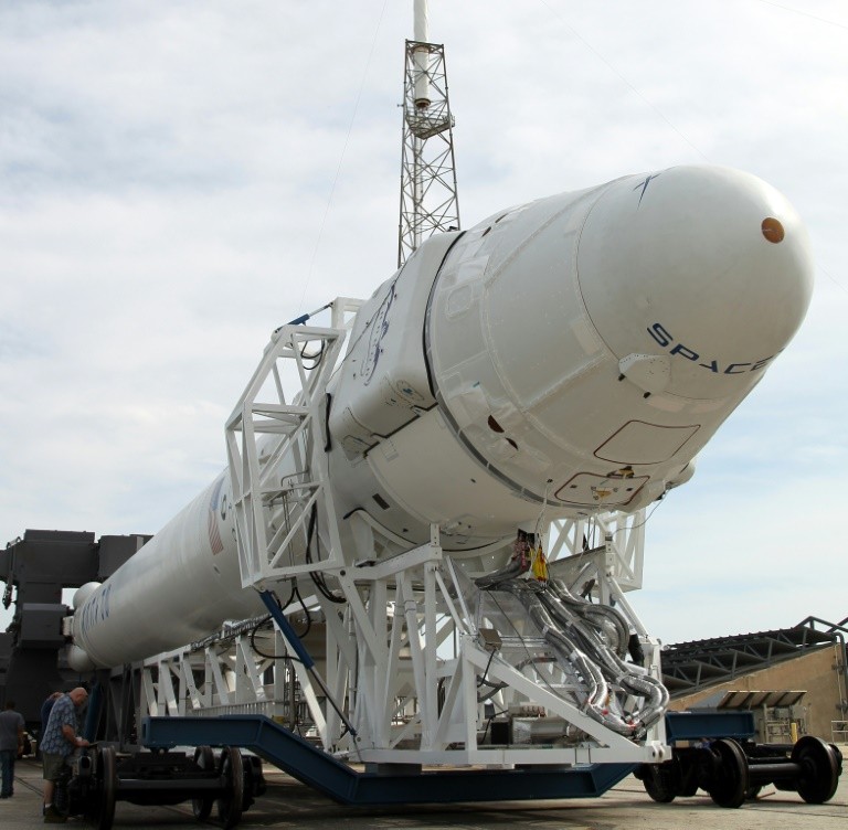 SpaceX cargo ship returns to Earth - Breitbart