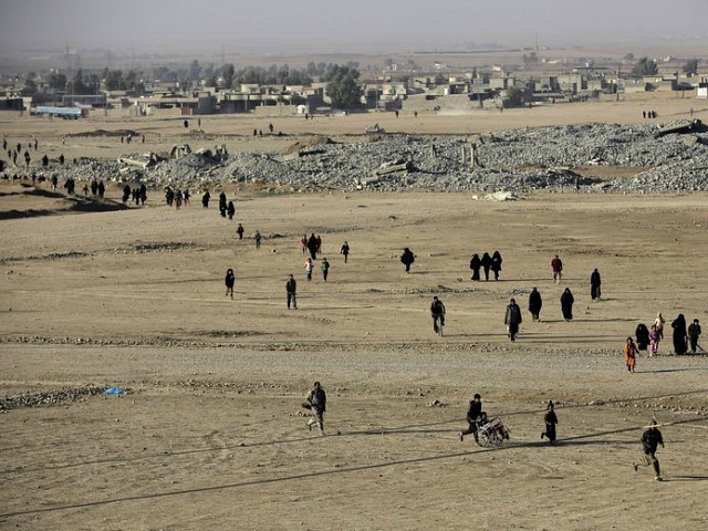 UN Estimates 300,000 Civilians Displaced by Battle of Mosul