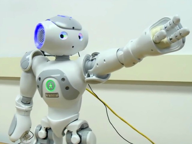 Scientists Using Robots to Study, Help Children with Autism