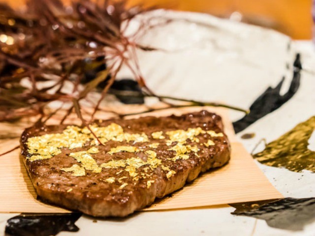 Tech Elites Eat Steaks Sprinkled with Gold in Exclusive Silicon Valley ...