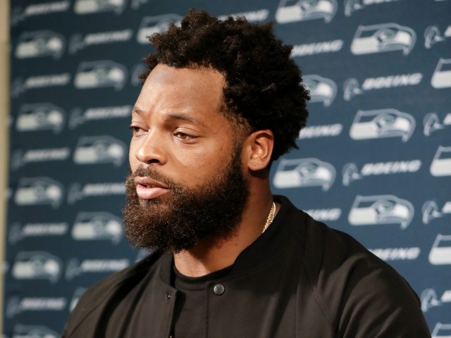 Seahawks DE Michael Bennett: Jerry Jones Threat to Sit Kneelers ...