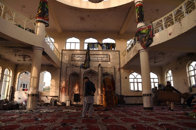 Prayers turn to nightmare in Kabul mosque bombing - Breitbart