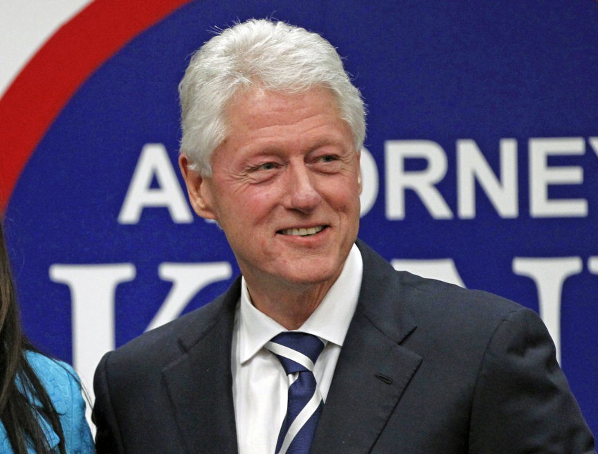 Bill Clinton to present honorary prize to publishing CEO - Breitbart