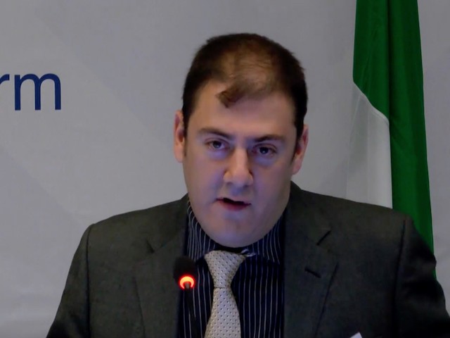 Benjamin Harnwell: Bannon Is 'Concentrating' on Helping Trump Fulfill ...