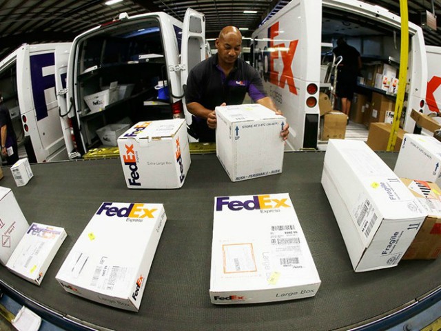 FedEx Announces $3.2 Billion in Wage Increases, Bonuses Due to Tax Reform