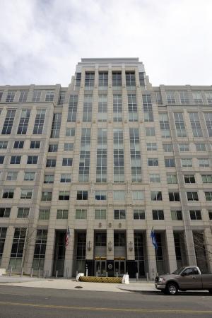 New contract lets ICE track license plates across U.S. - Breitbart