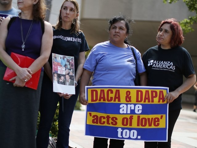 Dallas School District Stands with 'Dreamers' on DACA
