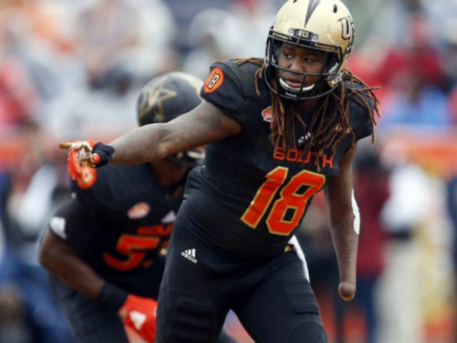 One-Handed NFL Prospect Cranks Out 20-Reps of 225 Pounds at NFL Combine