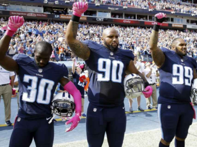 Tennessee Titans Will Support Players Who Remain in the Locker Room for ...