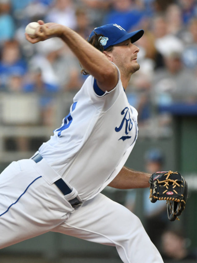 Burch Smith gets 1st win since 2013 as Royals top Tigers 5-4 - Breitbart