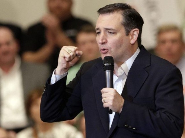 Sen. Ted Cruz Slams Opponent for Supporting NFL Anthem Protesters