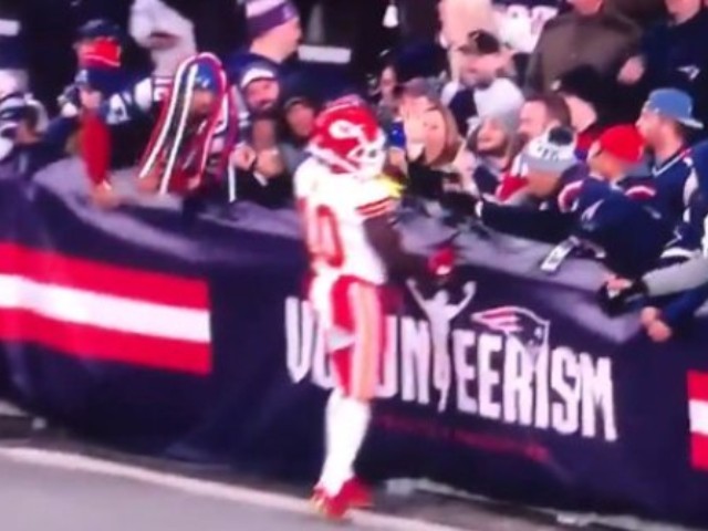Patriots Ban Fan Who Threw Beer at Tyreek Hill