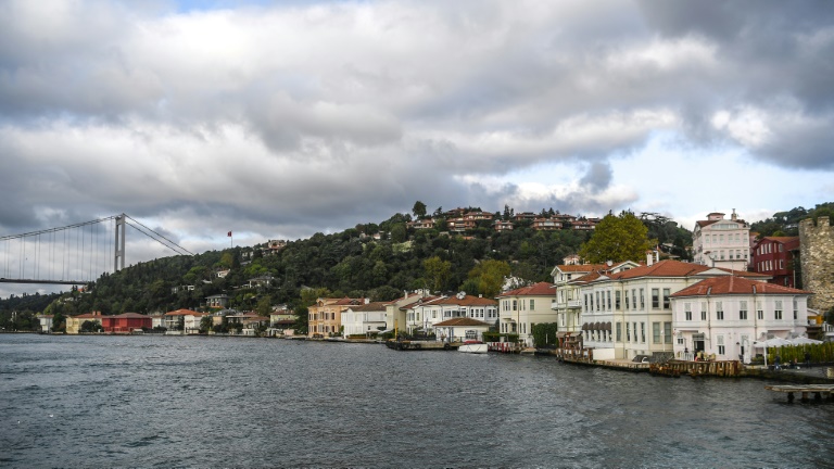 Foreigners snap up Istanbul's iconic waterfront mansions - Breitbart