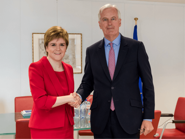 SNP Plots With Labour, Tory Remainers to Push ‘Soft’ Deal
