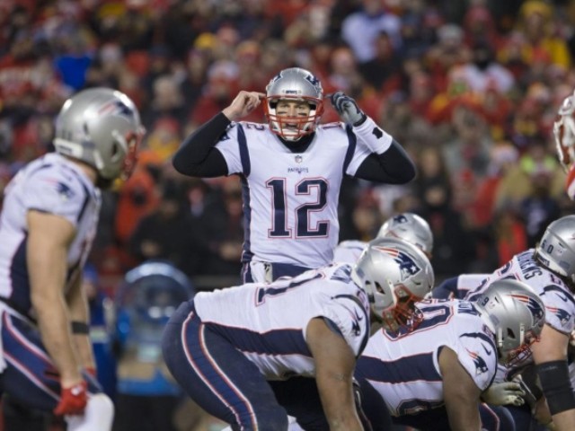 NFL Investigating Report of Laser Flashing at Tom Brady During AFC ...