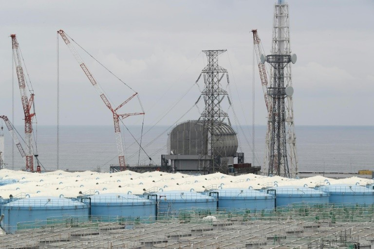 Robot lifts bits of melted fuel at Japan's Fukushima plant - Breitbart