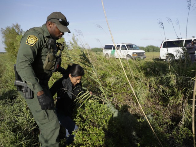 Trump: 'Ridiculous' Laws Force U.S. to Release Illegals Captured at Border