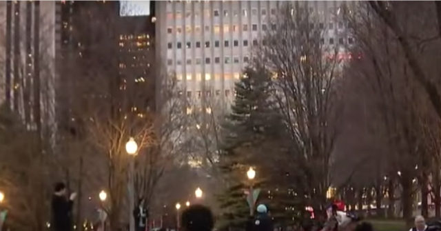 Mob of Teens Rampage Through Downtown Chicago