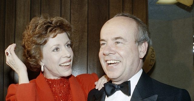 Beloved Comedian Tim Conway, Star of ‘The Carol Burnett Show,’ Dies at 85