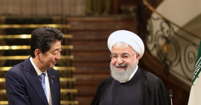 Khamenei to Abe: Trump Doesn't 'Deserve the Exchange of any Messages'
