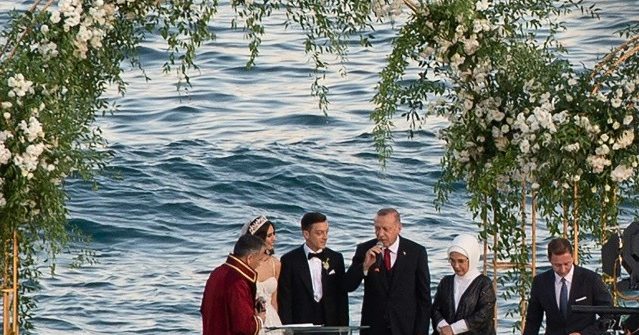 Turkey's Erdogan Serves as Best Man at Soccer Star Ozil's Wedding