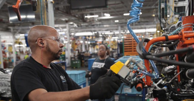 American Manufacturing Sector Rebounds to 5-month High