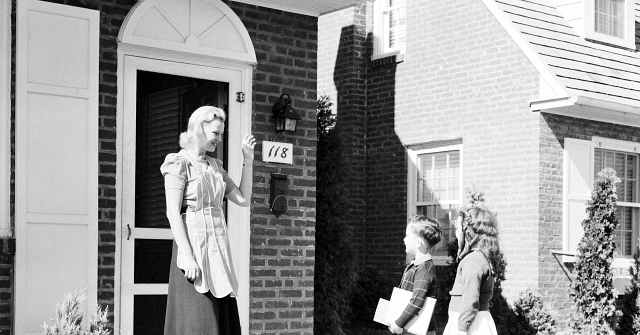 End of Full-time Mums? Over 75 Per Cent of Mothers Now Have to Work