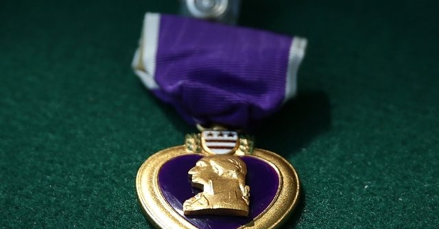 Donald Trump Awards Purple Hearts to Wounded Soldiers at Walter Reed ...